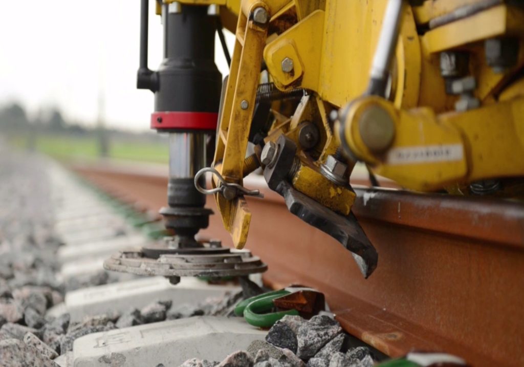 Pandrol signs news distribution agreements in US and Canada - Delachaux